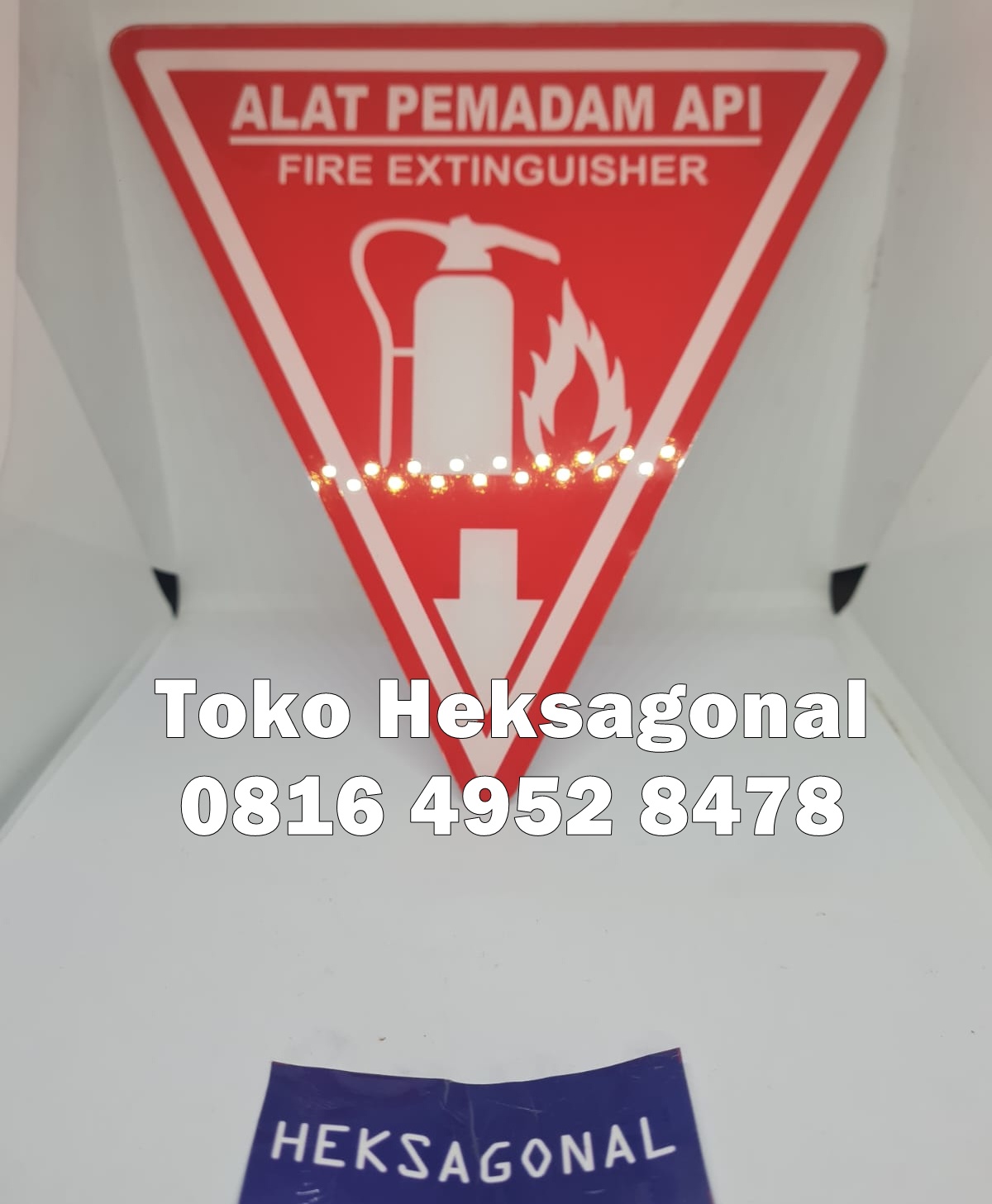 Rambu K3 sign label pemadam kebakaran apar segitiga acrilik Balikpapan ...